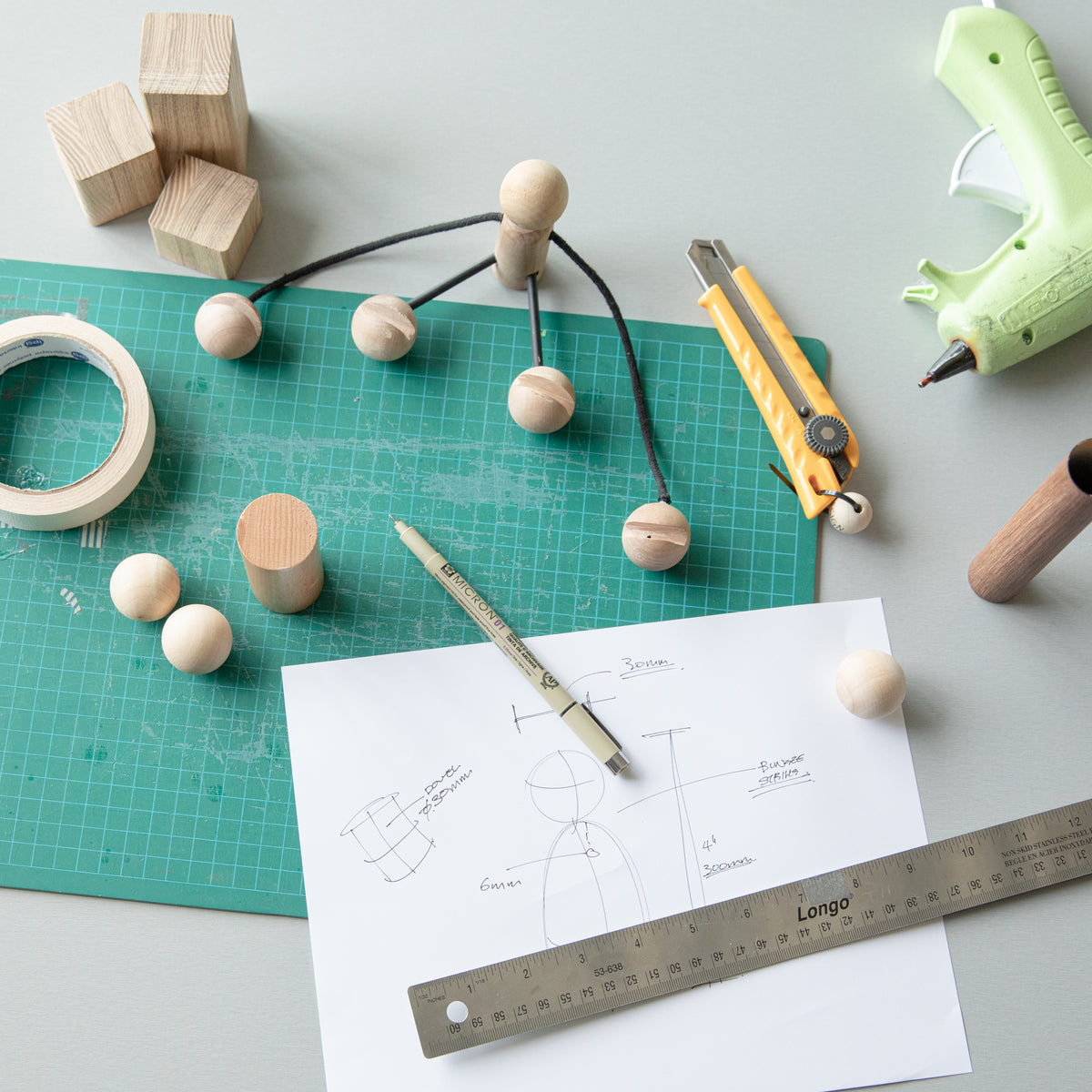 Behind the Design: Woody Picture Frame – Umbra